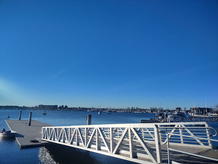 Rowing Platforms - Custom Rowing Docks - AccuDock